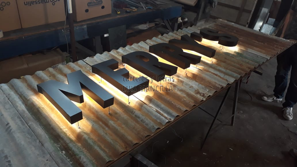 Carteles y Letras | Cartelería, Comunicación Visual y Publicidad ...